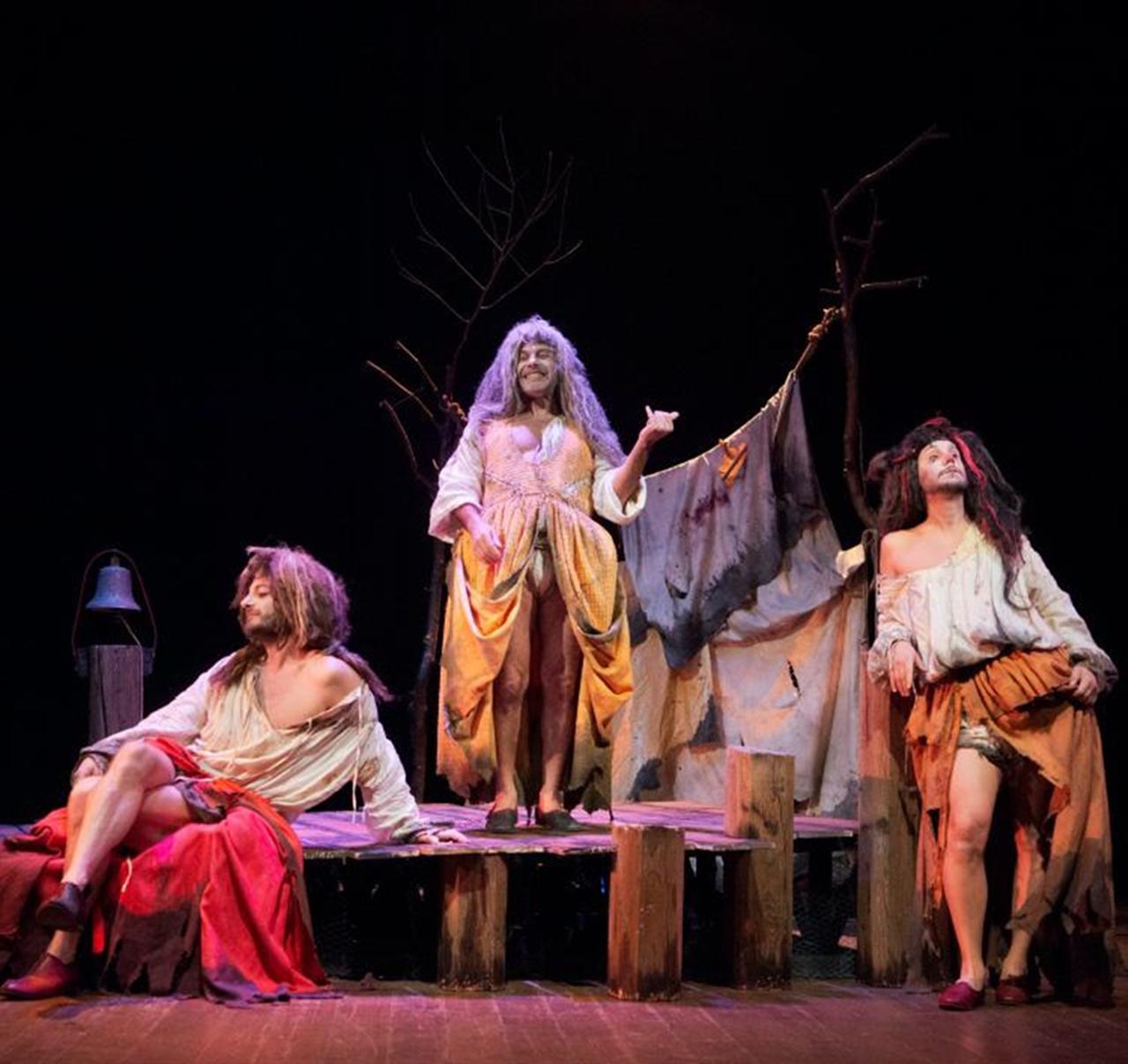 Buffoni all'inferno, quando l'allegria aiuta anche al cospetto di Belzebù